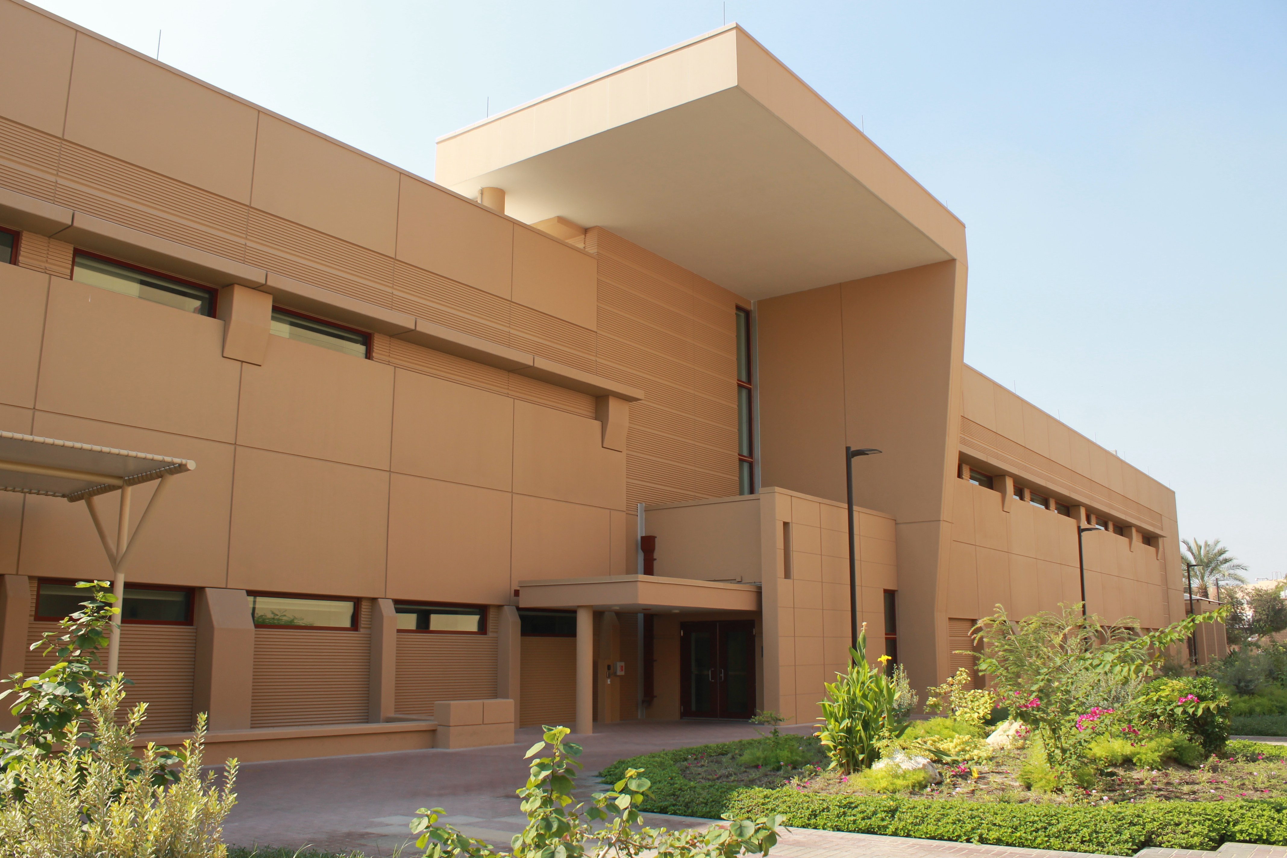 U.S. Naval Hospital Sigonella > Clinics > Bahrain Clinic